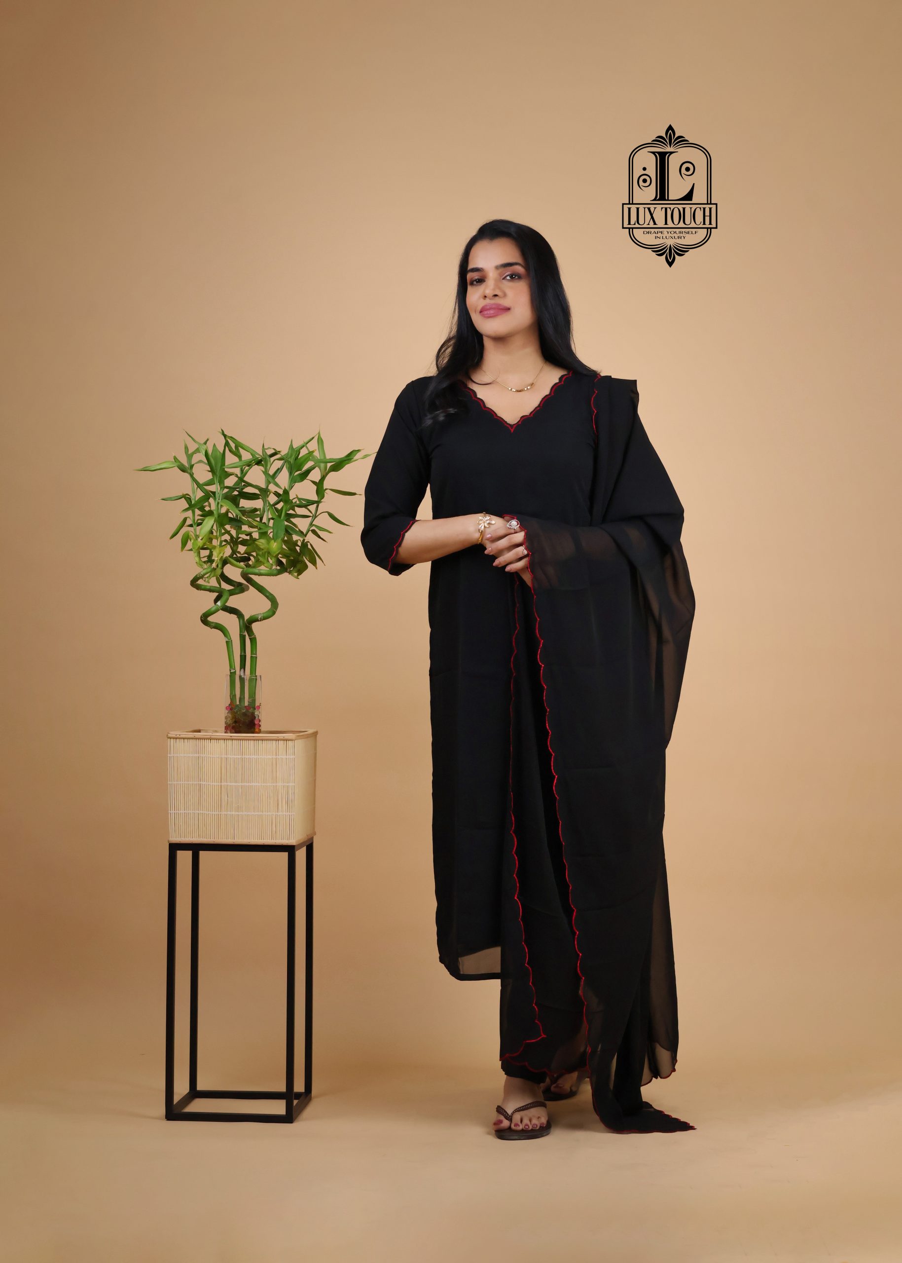 PLAIN SCALAP HIGHLIGHTED SUIT SET – luxtouch